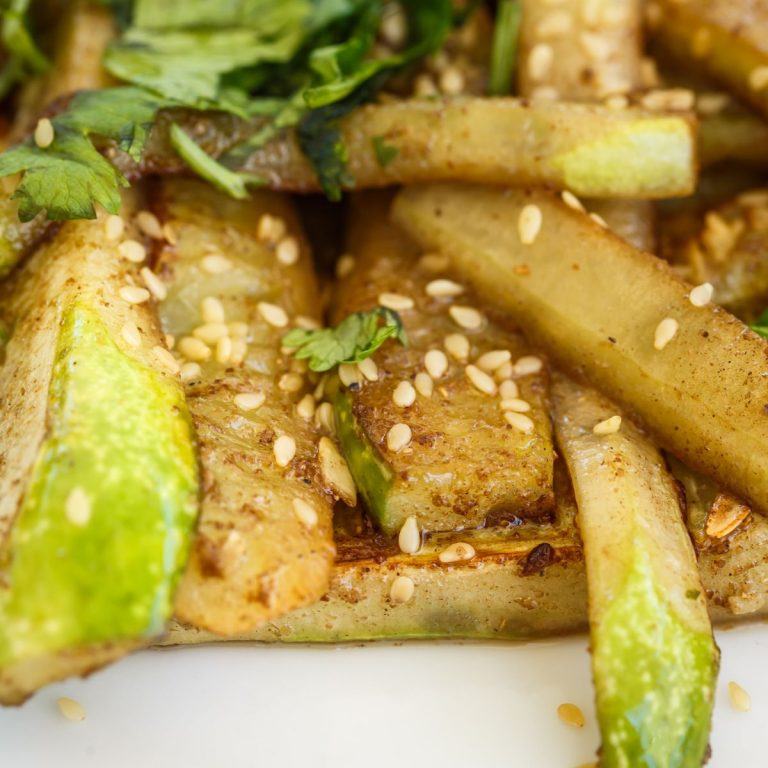 Stir Fried Cucumber With Peppers and Garlic - Recipes & Me